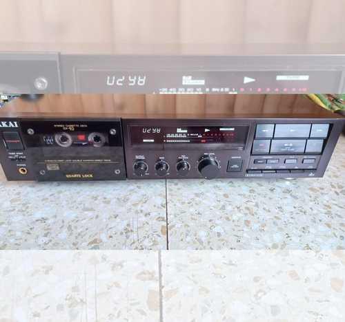 Кассетная дека Akai GX-93