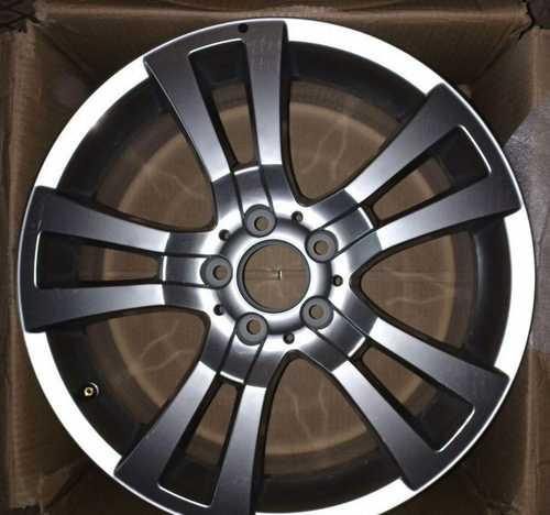 Диск колёсный 18'' Mercedes-Benz E A2044013002