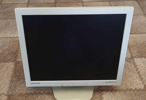 Монитор 17" Samsung SyncMaster 710v