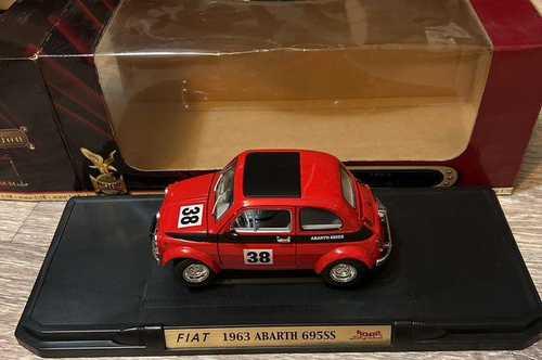 Fiat Abarth 695ss 1/18 Road Signature