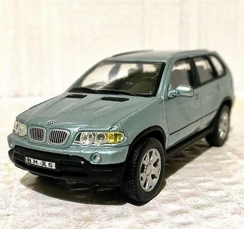 Модель BMW X5 e53 1:43 Hongwell Carrarama