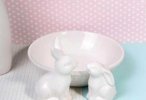 Тарелка с кроликами пасхальная