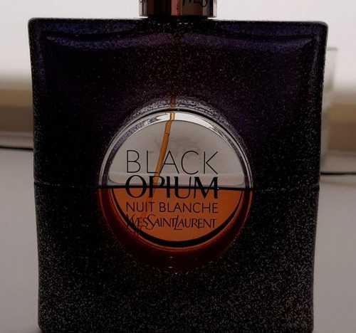 Yves saint laurent black opium nuit blanche