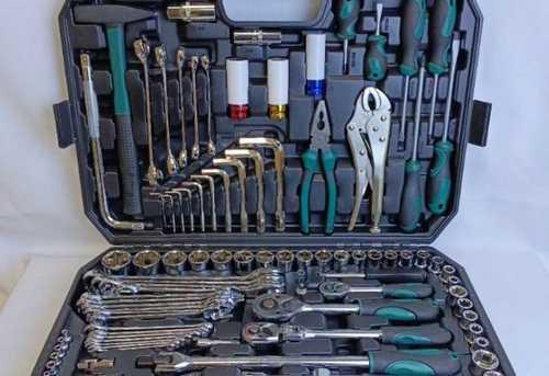 Набор инструментов в машину гараж для дома