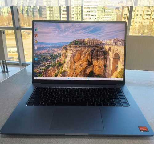 Xiaomi RedmiBook pro 15 2023 7840hs