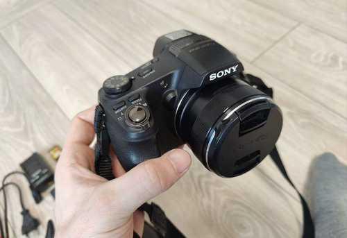 Компактный фотоаппарат Sony Cyber-shot HX200V
