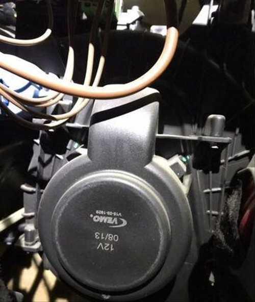 Мотор печки отопителя Porsche Cayenne 955