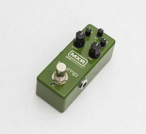 MXR M281 Thump Bass Preamp
