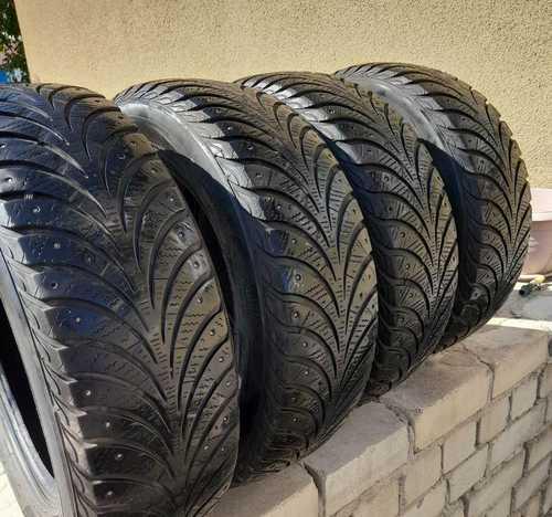 Sava Eskimo Stud 185/65 R15