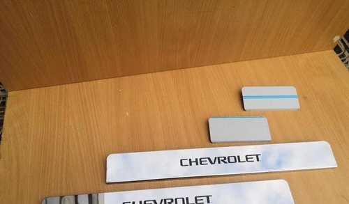Накладки на пороги Chevrolet Aveo T300 (нерж)