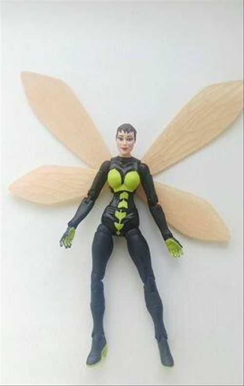 ToyBiz Marvel Legends Wasp