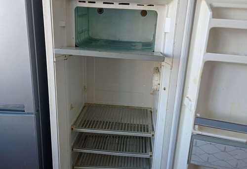 Холодильник бу не большой