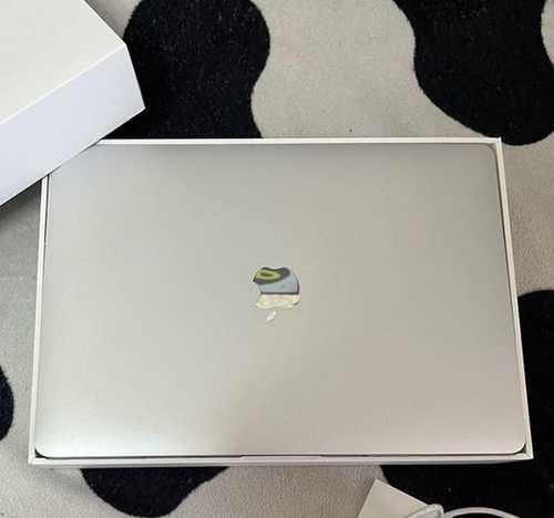 Macbook Air 13 2020 m1