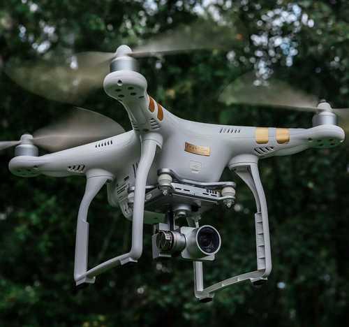 Квадрокоптер DJI Phantom 3 Professional Ultra FMC