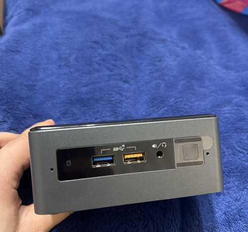 Неттоп Intel Nuc boxnuc8i3beh2 i3 8109U