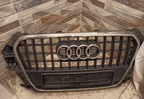 Решетка радиатора на Audi Q3