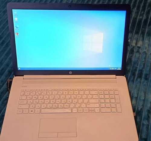 Ноутбук HP laptop 17