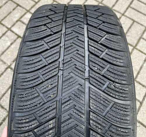 Michelin Pilot Alpin 4 245/35 R20 и 275/30 R20