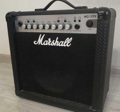 Комбоусилитель Marshall MG15CFX