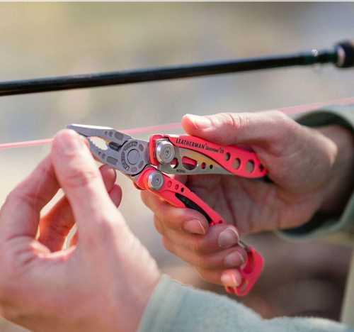 Мультитул Leatherman Skeletool CX Guava 833145