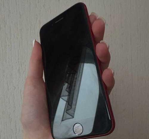 iPhone SE, 64 ГБ