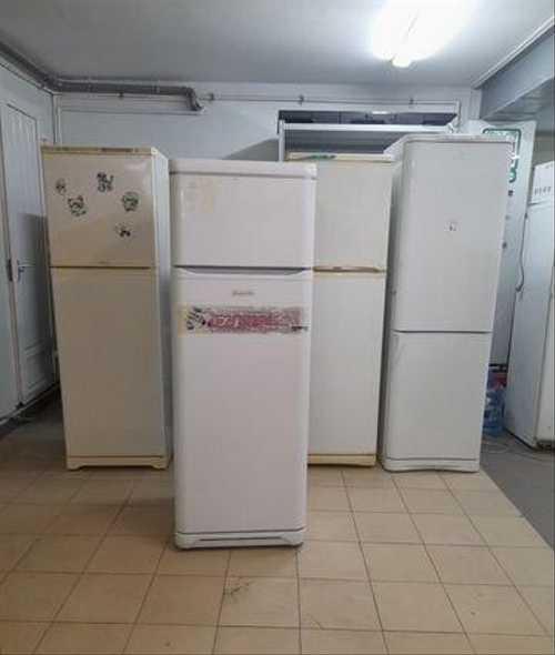Холодильник hotpoint ariston RMB1185 (1)
