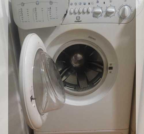 Стиральная машина бу indesit w105tx