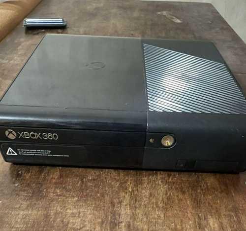 Xbox 360 e