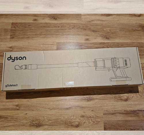 Вертикальный пылесос Dyson Gen 5 Detect Fluffy SV2