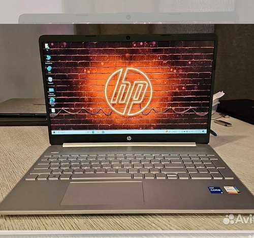 HP 15.6" FHD IPS i5-1135G7 4.2Ghz/8Gb/256SSD NVMe