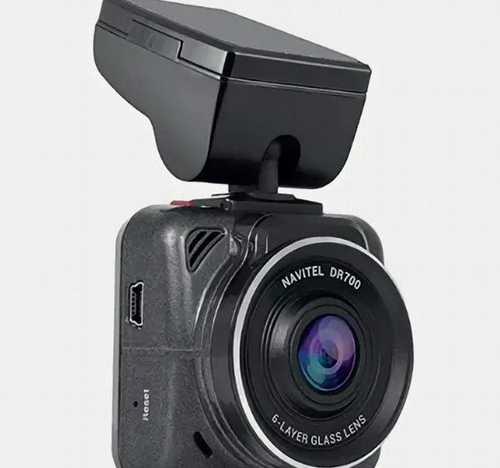 Компактный Видеорегистратор с GPS Navitel DR700 GP