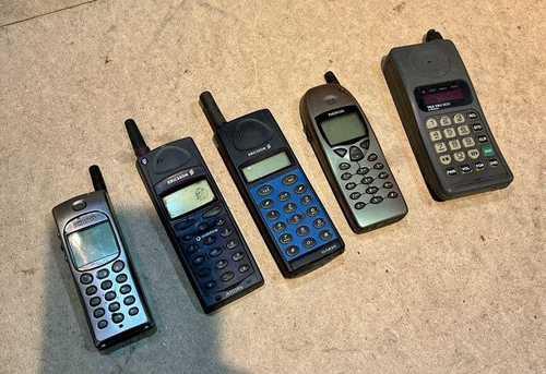 Винтажные телефоны Ericsson Nokia Motorola
