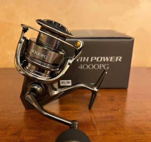 Катушка Shimano 24 Twin Power 4000PG