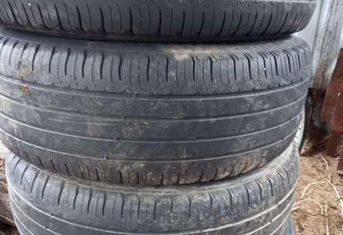 Michelin Latitude Tour HP 215/65 R16