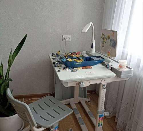 Письменный стол растущий и стульчик