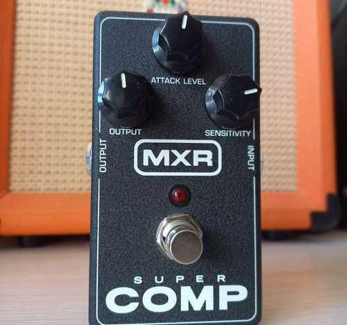 MXR Super comp M132