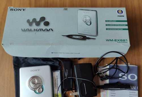 Кассетный плеер Sony walkman WM-EX621