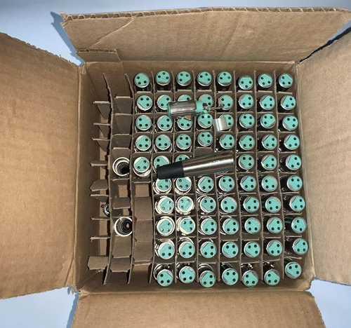 Разъемы XLR 3pin, Swithcraft AA3F, (Female / мамы)