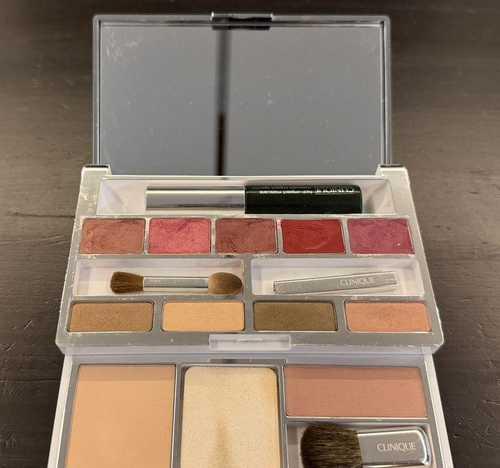 Clinique палетка all in one colour make up palette