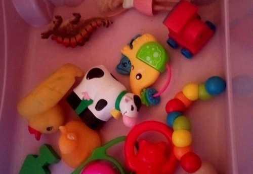 Погремушки и детские игрушки