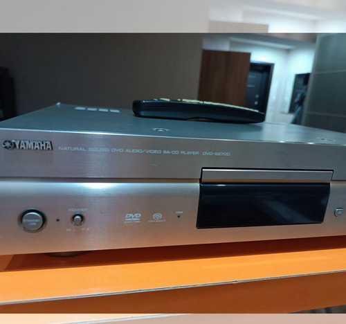 Yamaha dvd s2700 dvd CD sacd player