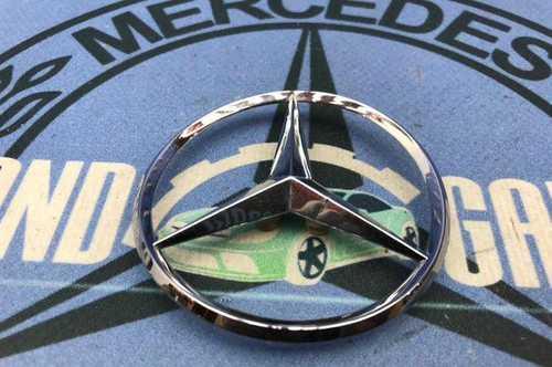 Эмблема задняя Mercedes-Benz C-Class C203 271.946