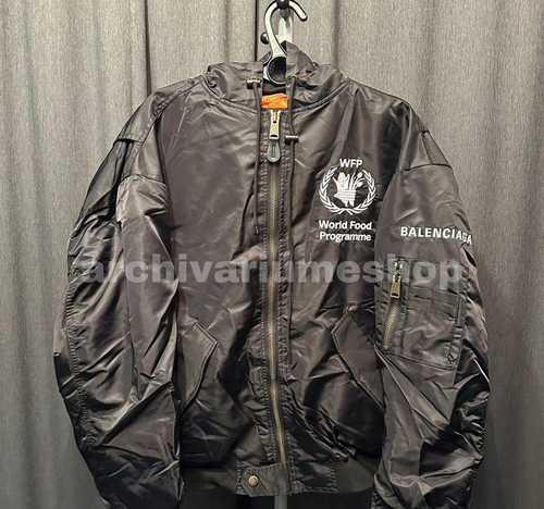 В наличии Balenciaga wfp bomber