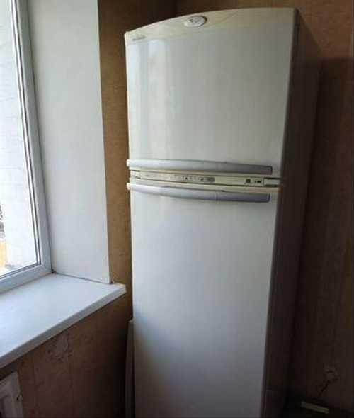 Холодильник Whirlpool tropical ARC 4020 Wh б/у
