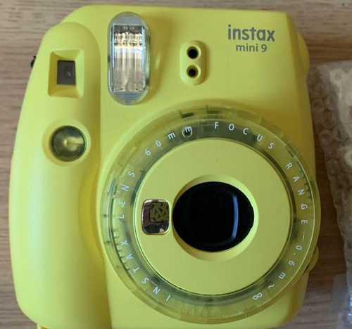 Пленочный фотоаппарат instax mini 9