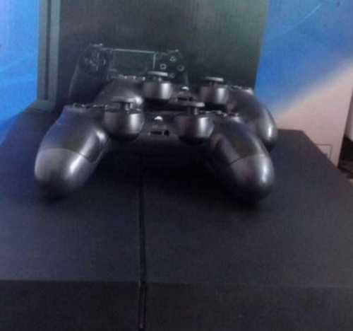 Sony PlayStation 4, 500 гб, 2 геймпада