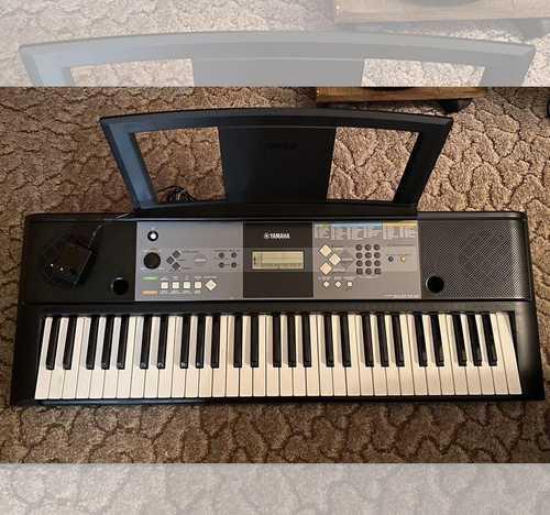 Синтезатор Yamaha psr e233