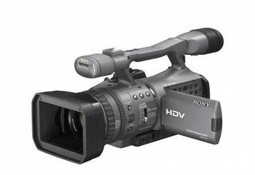 Полу профессиональная видеокамера Sony FX7 HD