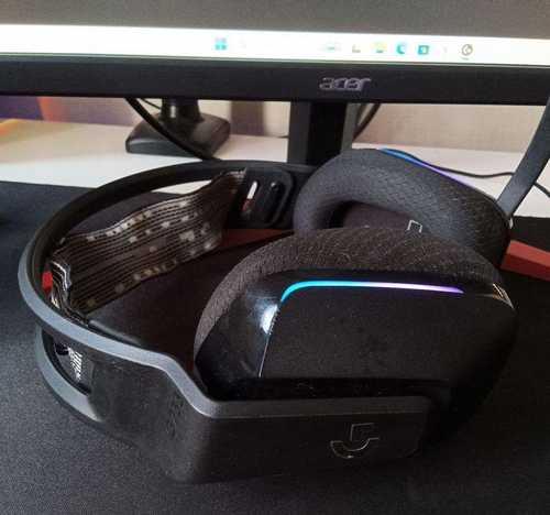 Беспроводные наушники Logitech g733