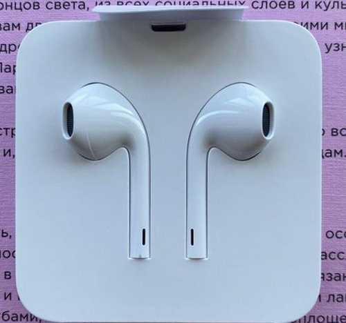 Проводные наушники Apple EarPods (Lightning)